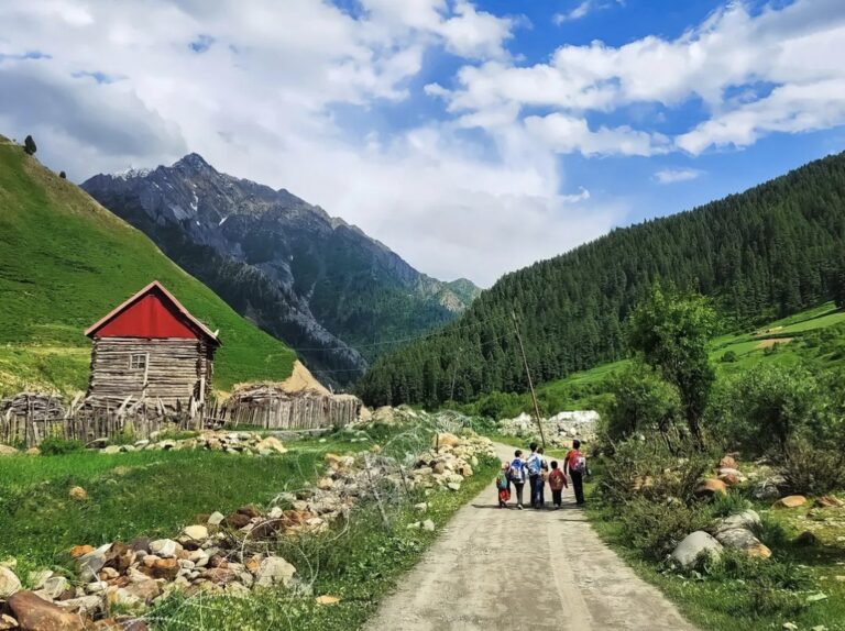 A complete travel guide to Gurez Valley in Kashmir